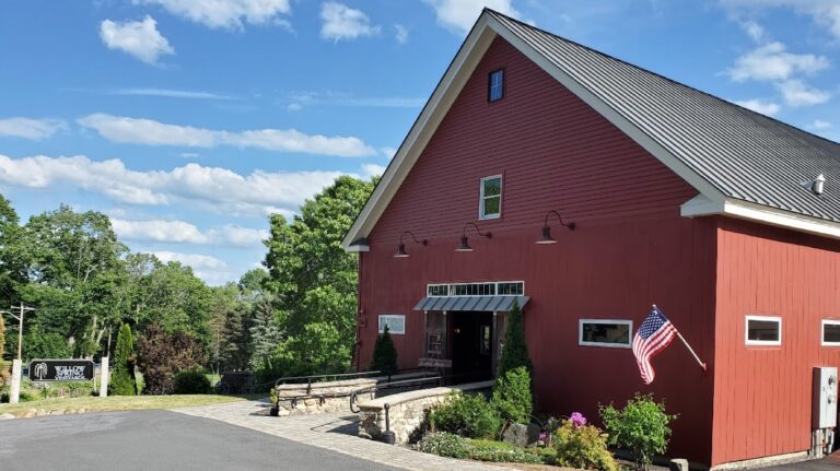 Best 18 Wineries in Massachusetts: A Guide to the Top Vineyards and ...