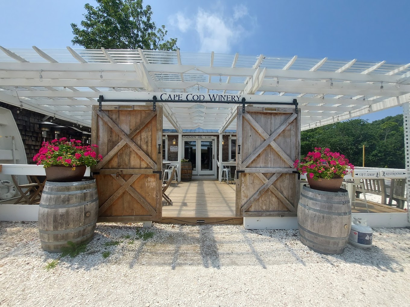 Best 18 Wineries in Massachusetts: A Guide to the Top Vineyards and ...