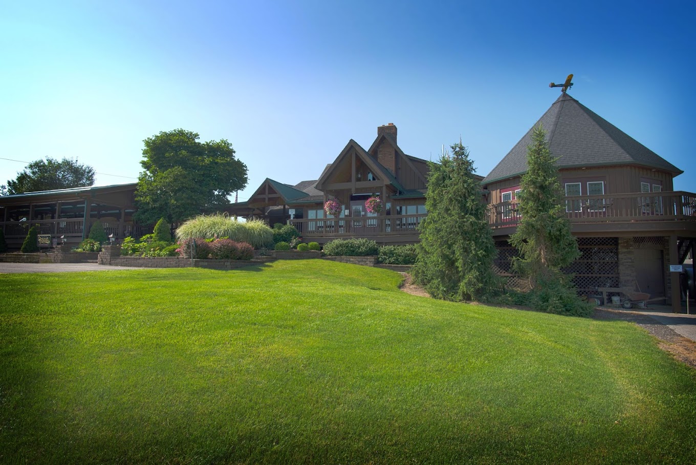 Best 12 Wineries in Ohio: Top Places to Sip and Savor - TravelEnvoy